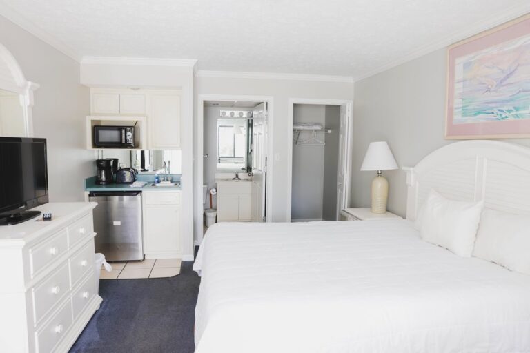 Condo Building | Sunset Inn | Hotel in Panama City Beach FL